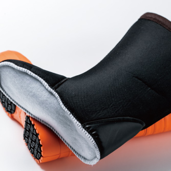 ジーベック XEBEC 85715 EVAショート丈セフティ防寒長靴 樹脂先芯｜作業着・作業服の通販ワークキング【公式】